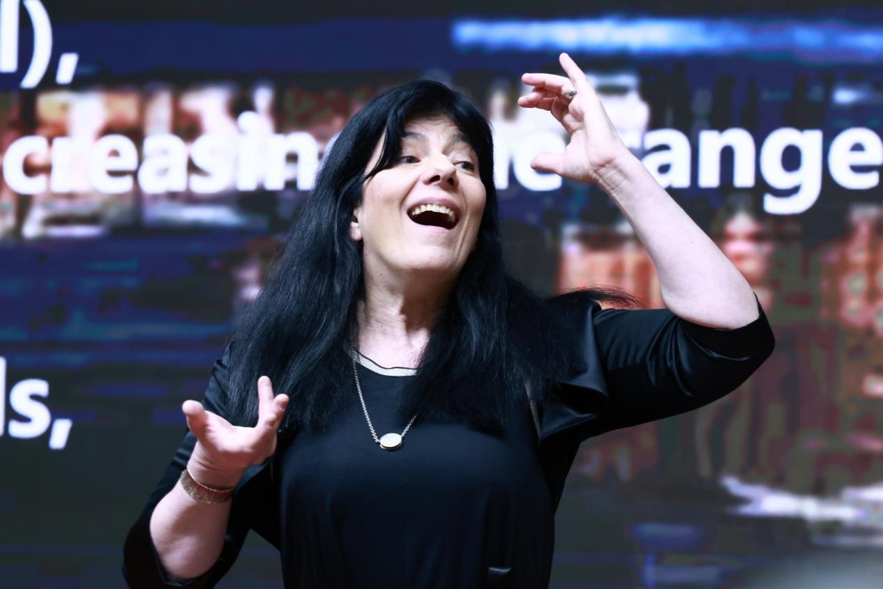 我校携手世界青少年合唱艺术家协会共办2025合唱指挥公益研修班-西安石油大学音乐系